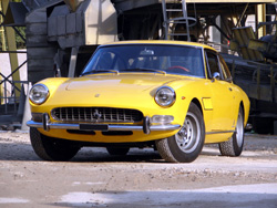 FERRARI 330 GT 2+2 (1964-1967) - RETRO