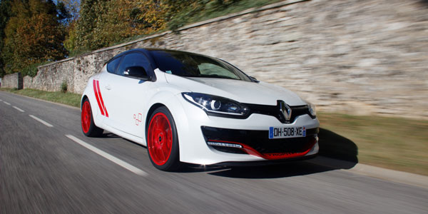 RENAULT MEGANE (3) RS 275 Trophy R (2014) - ESSAI